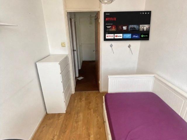 Liverpool Road, London E16, 4 bed detached house to rent, £700 pcm | PrimeLocation