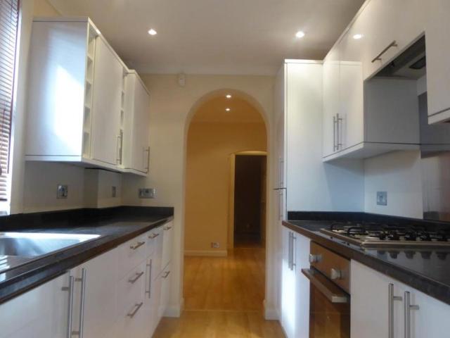 Liverpool Road, Reading RG1, 1 bed flat to rent, £1,150 pcm | PrimeLocation