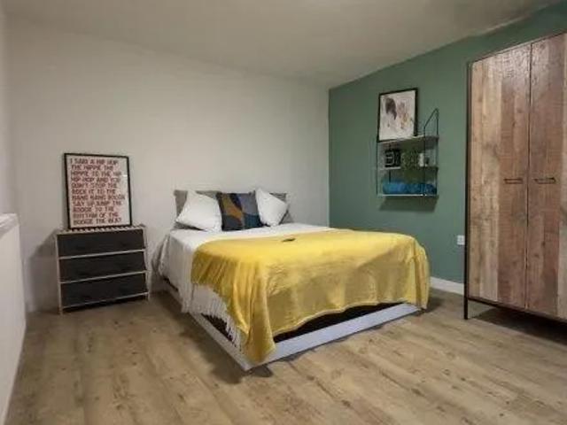 Liverpool Women's Hospital, Crown Street, Canning / Georgian Quarter, Liverpool, L8 7BB, United Kingdom | Room for rent #140799710 | Rentberry
