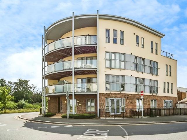 Liverymen Walk, Greenhithe DA9, 1 bed flat to rent, £1,500 pcm | PrimeLocation