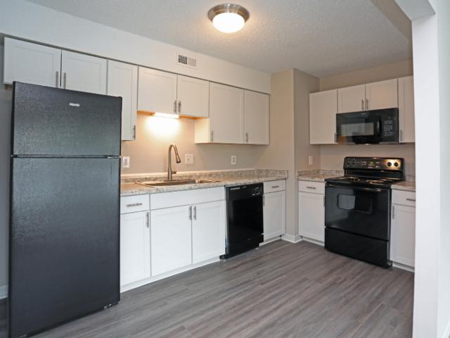 LivGreen Gardens 3 Bedroom Apartment for Rent at 3128 Utah Pl, Greensboro, NC 27405