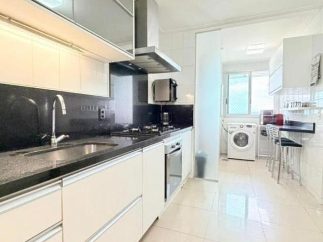 LIVING 3 quartos andar alto vista livre
