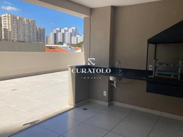 Living Clássico Barra Funda Conheça esse lindo apartamento na Barra Funda, de amplos 141 m², com 3