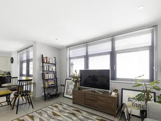 Living Building, Sherman Road, 1 Bedroom Flat