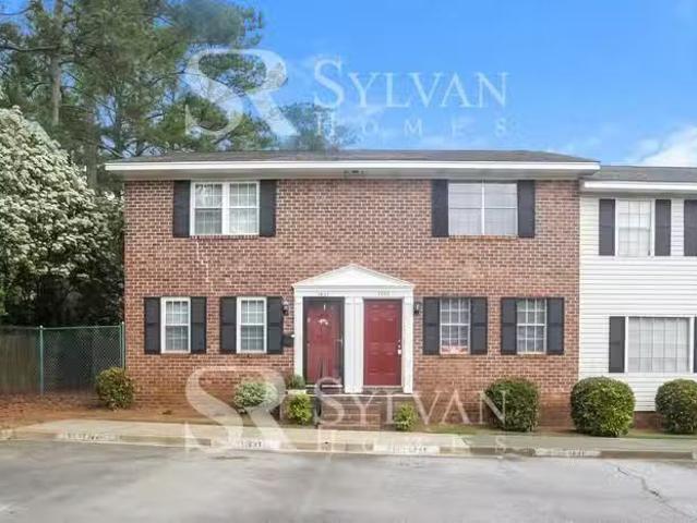 Living where You Love is Good for your Heart! 1605 Ashford Ln