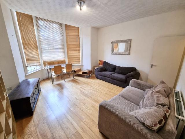 Livingston Avenue, Liverpool, L17