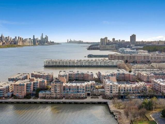 Livingston Ct Unit N, Edgewater, Condo For Sale