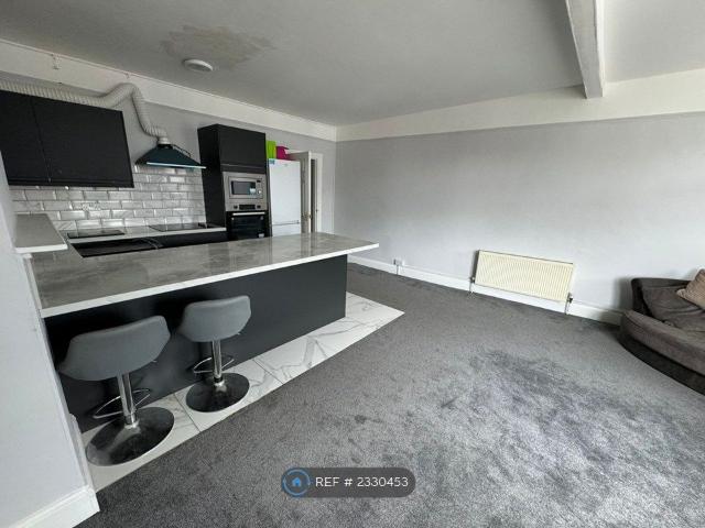 Livingstone Circus, Gillingham ME7, 1 bed flat to rent, £1,095 pcm | PrimeLocation