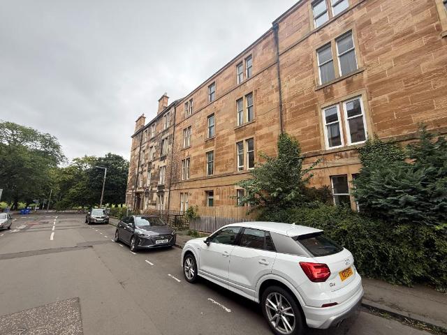 Livingstone Place, Edinburgh EH9 3 bed flat to rent £2,175 pcm £502 pw