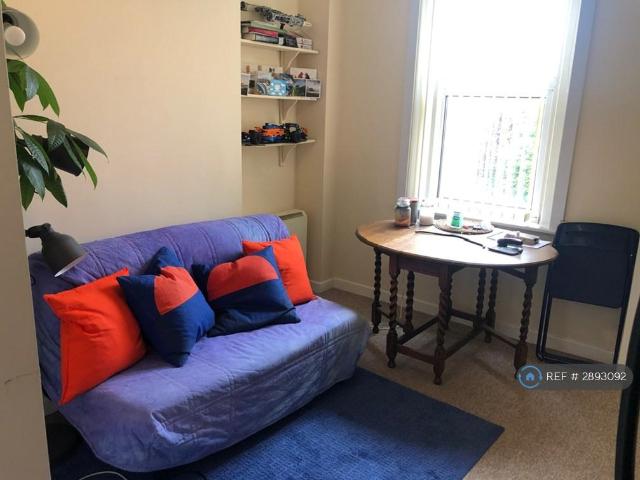 Livingstone Road, Bath, BA2 1 bed flat to rent £1,195 pcm £276 pw