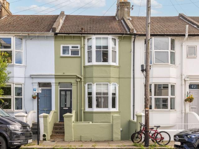 Livingstone Road, Hove BN3, 2 bed maisonette to rent, £2,000 pcm | PrimeLocation