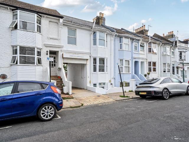 Livingstone Road, Hove, East Sussex BN3, 3 bed terraced house to rent, £2,050 pcm | PrimeLocation