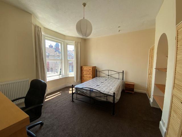 Livingstone Road, Southampton SO14, 3 bed terraced house to rent, £1,500 pcm | PrimeLocation