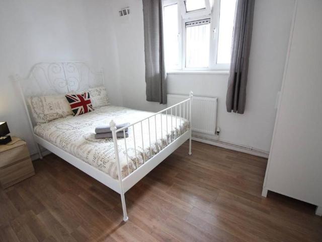 Livingstone Road, Thornton Heath, Greater London CR7, 3 bed terraced house to rent, £2,150 pcm | PrimeLocation