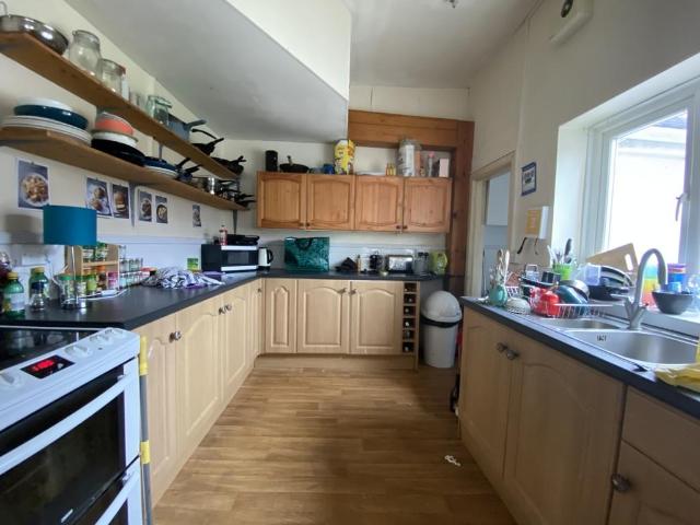 Livingstone Road 5 bed terraced house to rent £2,250 pcm £519 pw