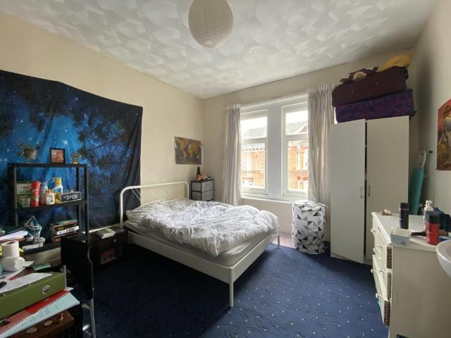 Livingstone Road 6 bed terraced house to rent £2,300 pcm £531 pw