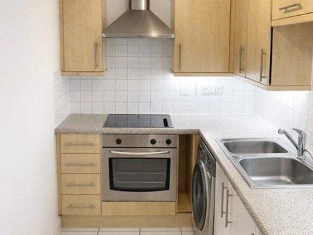 Lizmans House, London NW1, 2 bed flat to rent, £3,250 pcm | PrimeLocation