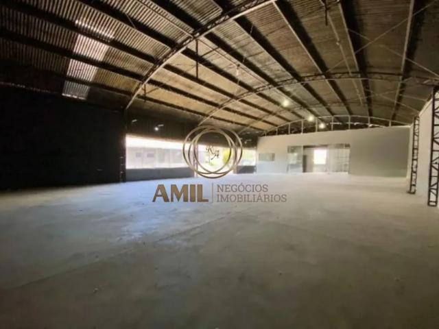 LJC Amil Aluga Galpão, 300m², 05 Vagas, Residencial Trinta E um de Março, zona sul