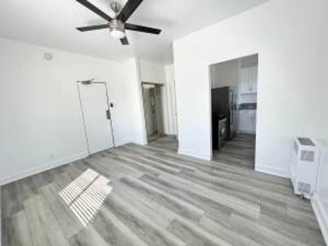 Loma Lake Apartments Studio Apartment for Rent at 250 Loma Dr, Los Angeles, CA 90026 Westlake