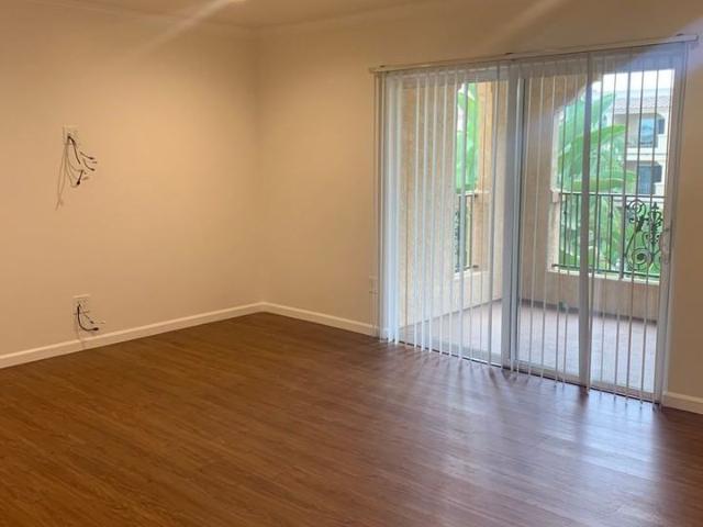 Loma Village Apartments 2 Bedroom Apartment for Rent at 3175 Cauby St, San Diego, CA 92110 Midway District