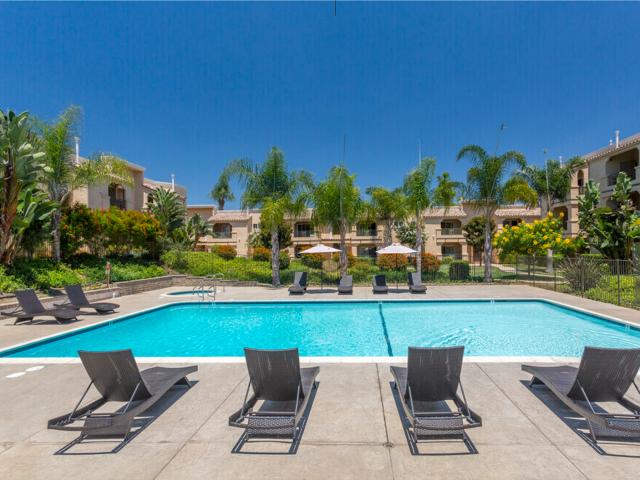 Loma Village Apartments