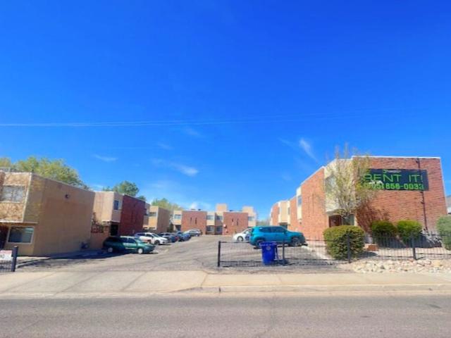 Lomas Townhouse Apartments 2 Bedroom Apartment for Rent at 12621 Lomas Blvd Ne, Albuquerque, NM 87112