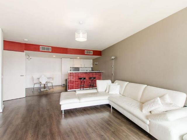 Lombard Road, Battersea, London, SW11 1 bed flat to rent £2,600 pcm £600 pw