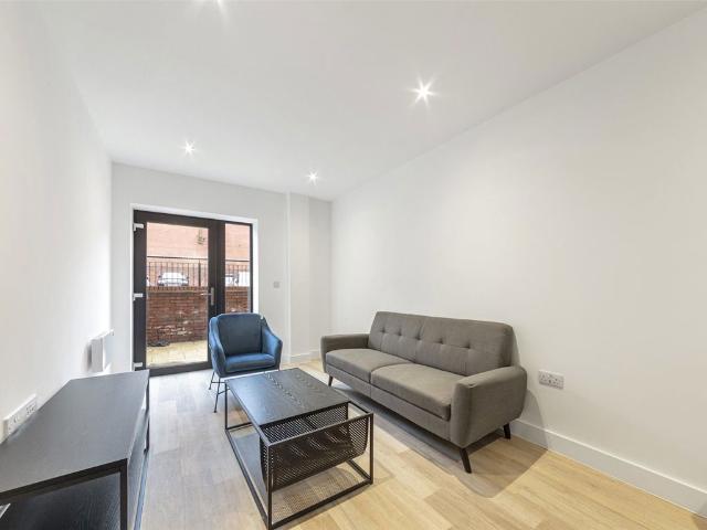 Lombard Street, Birmingham B12, 2 bed flat to rent, £1,100 pcm | PrimeLocation