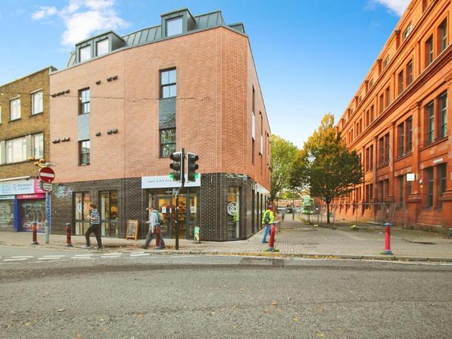 Lombard Street, Bristol BS3 2 bed apartment to rent £1,895 pcm £437 pw