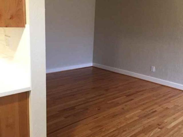 Lombardy Apartments 1 Bedroom Apartment for Rent at 7515 N Westanna Ave, Portland, OR 97203 Portsmouth