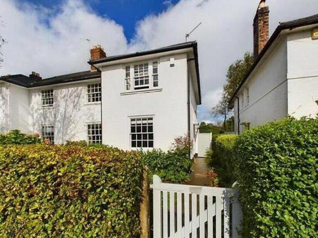 Lon Isa, Rhiwbina,3 Bedroom Semi detached
