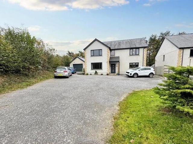 Lon Las, St. Clears, 3 Bedroom Detached