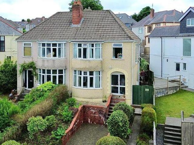 Lon Towy, Cockett, 3 Bedroom Semi detached
