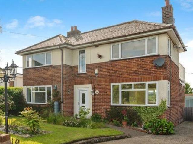 Lon Y Plas, Flint Mountain, 3 Bedroom Detached