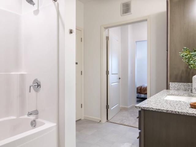 Londin Crossing 3 Bedroom Apartment for Rent at 2501 Londin Ln E, Maplewood, MN 55119 Maplewood Oakdale