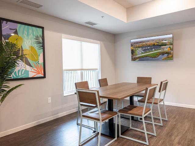 Londin Crossing 1 Bedroom Apartment for Rent at 2501 Londin Ln E, Maplewood, MN 55119 Maplewood Oakdale