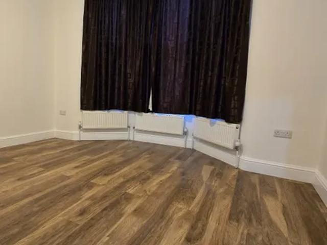 London Churchill College, St. George's Road, London, E7 8HU, United Kingdom | 2 bed apartment for rent #165953056 | Rentberry
