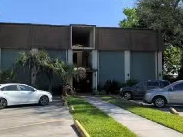 London Ave Apt 228