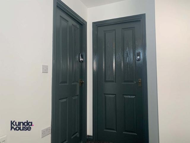 London B69, Room to rent, £615 pcm | PrimeLocation