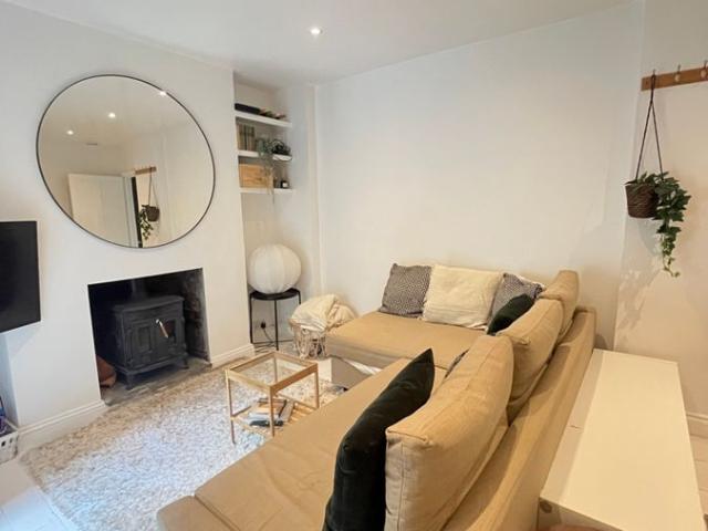 London Borough Of Camden NW5, 1 bed flat to rent, £3,525 pcm | PrimeLocation