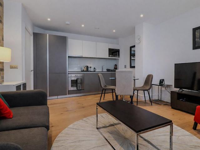 London Borough Of Camden NW1, 2 bed flat to rent, £9,058 pcm | PrimeLocation
