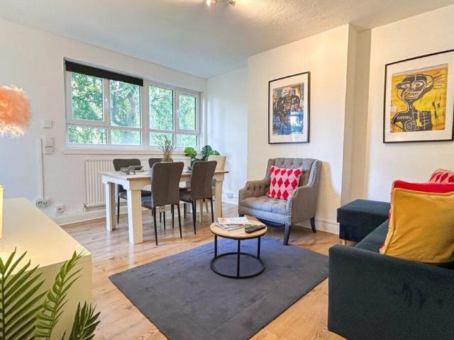 London Borough Of Hackney N4, 3 bed flat to rent, £5,806 pcm | PrimeLocation