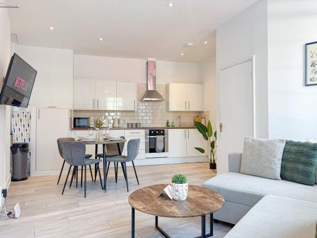 London Borough Of Hackney N1, 1 bed flat to rent, £4,266 pcm | PrimeLocation