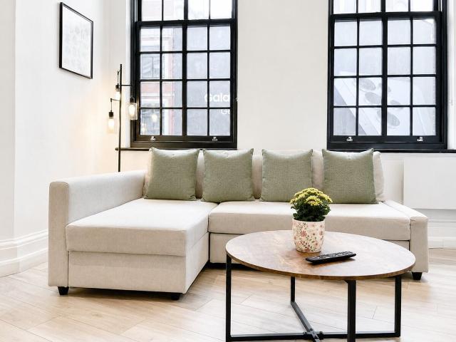 London Borough Of Hackney N1, 1 bed flat to rent, £5,130 pcm | PrimeLocation