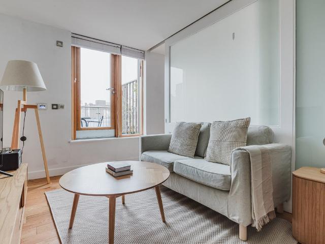 London Borough Of Hackney N1, 1 bed flat to rent, £2,860 pcm | PrimeLocation