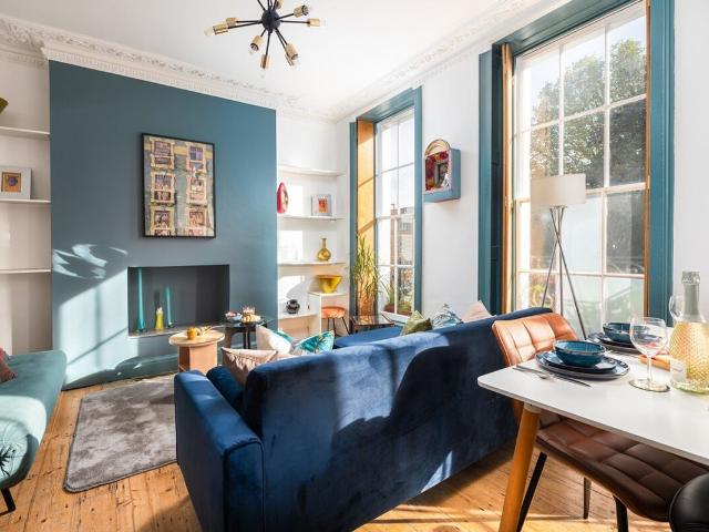 London Borough Of Hackney E2, 1 bed flat to rent, £3,025 pcm | PrimeLocation