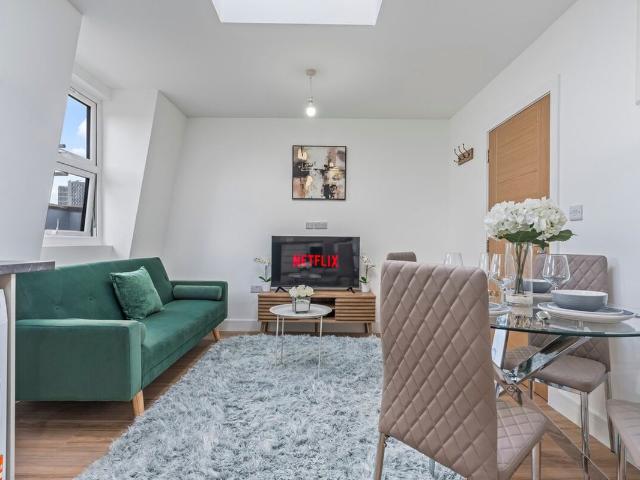 London Borough Of Newham E15, 2 bed flat to rent, £4,019 pcm | PrimeLocation