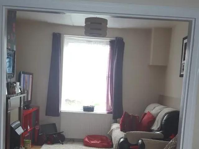 London, Downham, ENGLAND, GB | Room for rent #153215813 | Rentberry