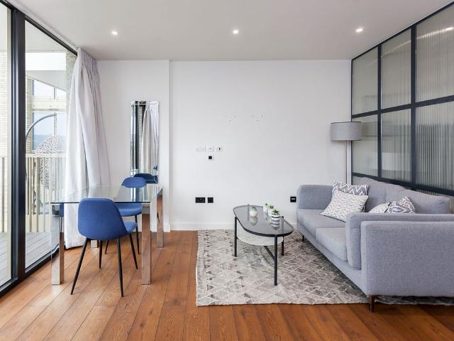 London Dock, Wapping E1W, Studio to rent, £2,708 pcm | PrimeLocation