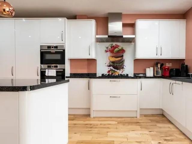 London, DA15 8AB, United Kingdom | 4 bed house for rent #131793382 | Rentberry